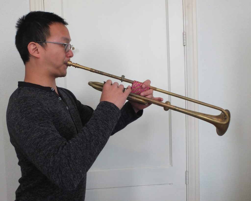 Holes on baroque trumpets - InDigo Baroque